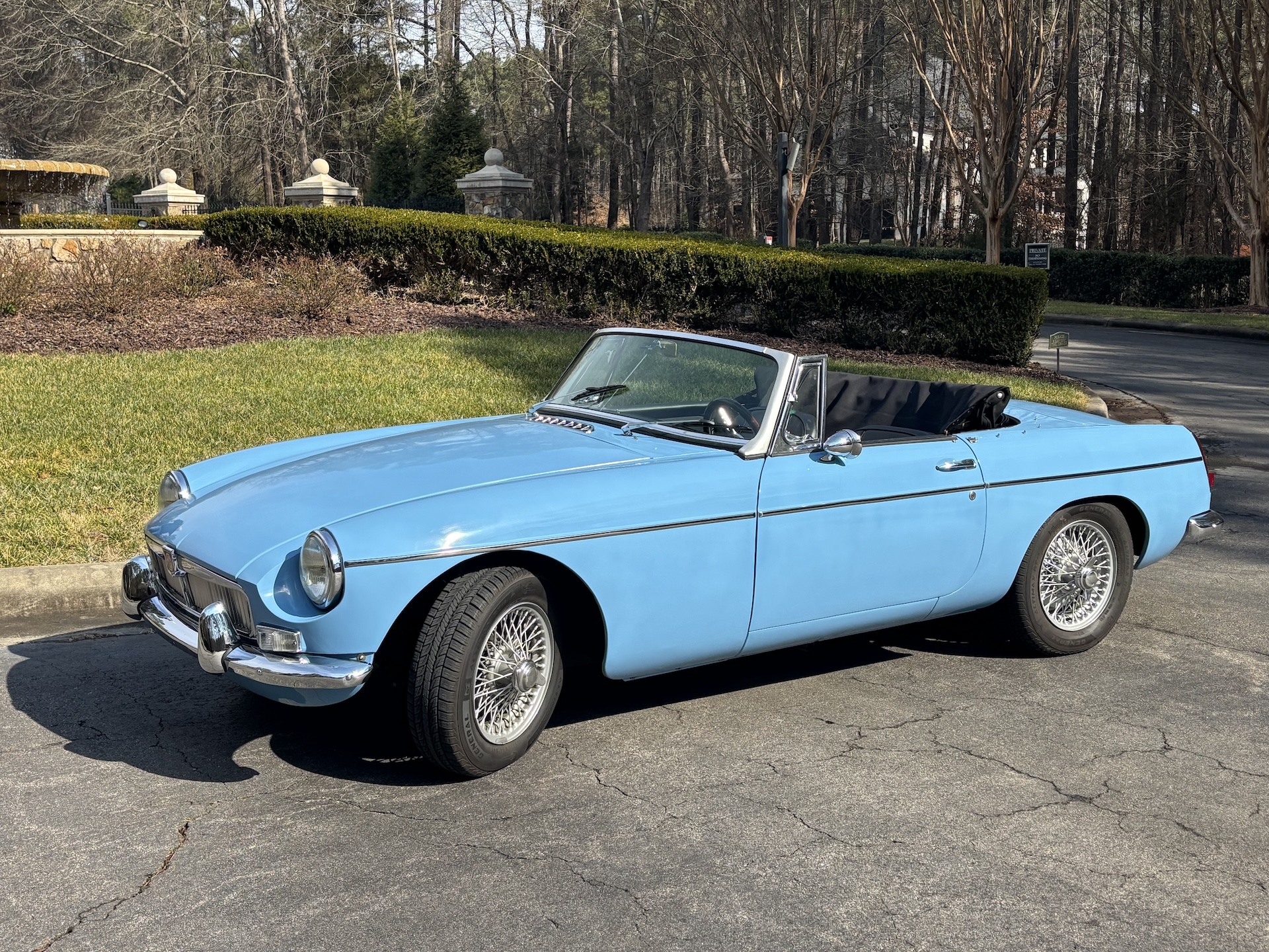 1965 MG MGB Mk I VIN NCS102287 | Hagerty Valuation Tools